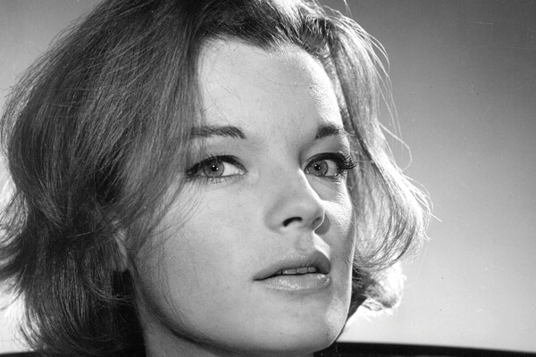 A Mare, a Pope, and a Goddess – Gay City News