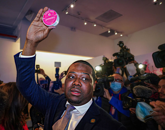 Dr. Richard Isay, Lover and Fighter, Dies at 77 – Gay City News